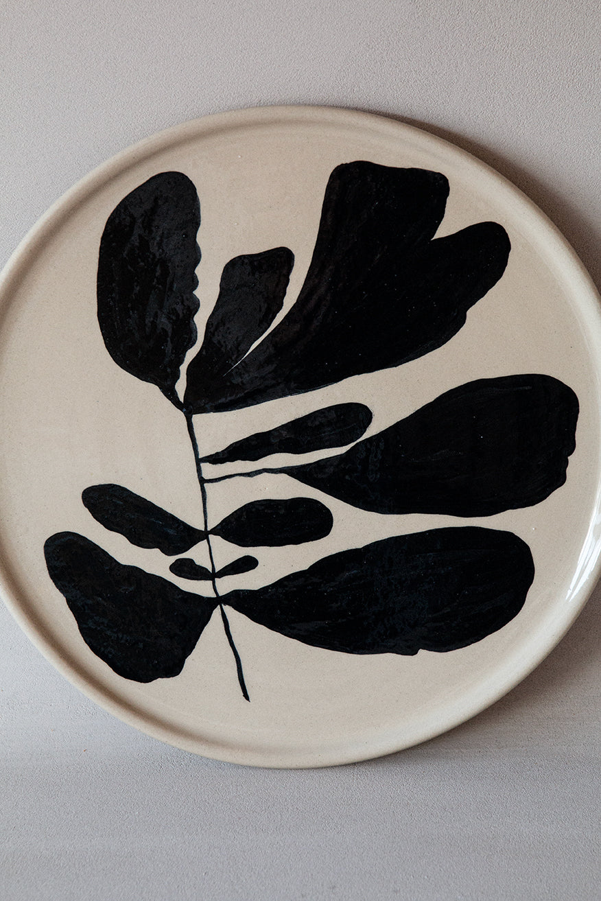Coco Plate large handpainted No.1 – We Are Studio Studio